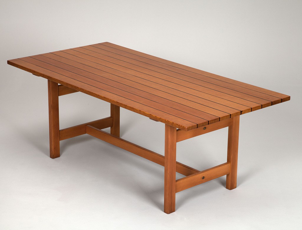 Jacksons - Oregon Pine Desk Table
