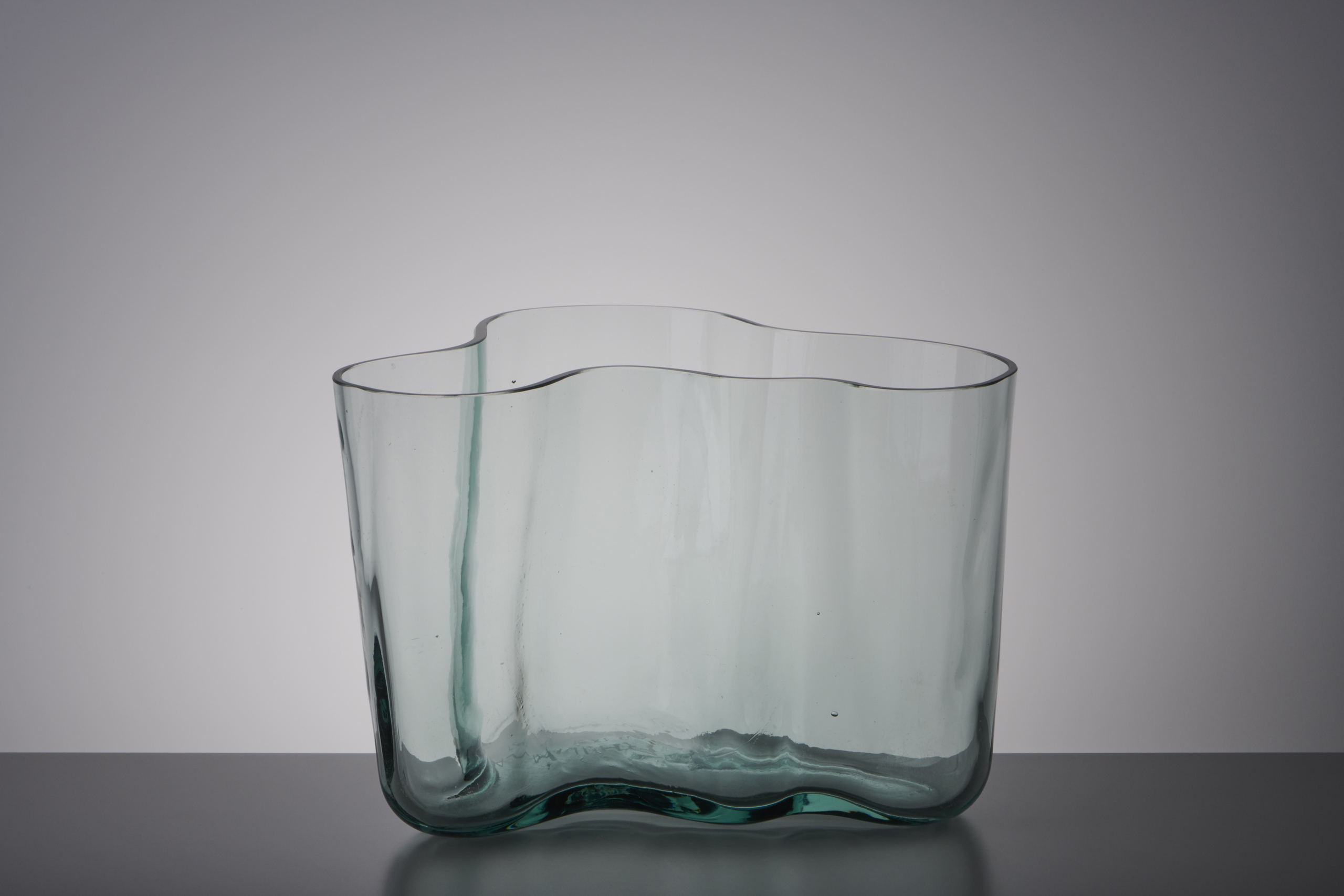 Jacksons - Early and Rare 'Savoy' Vase, Model no. 9750 - Alvar Aalto