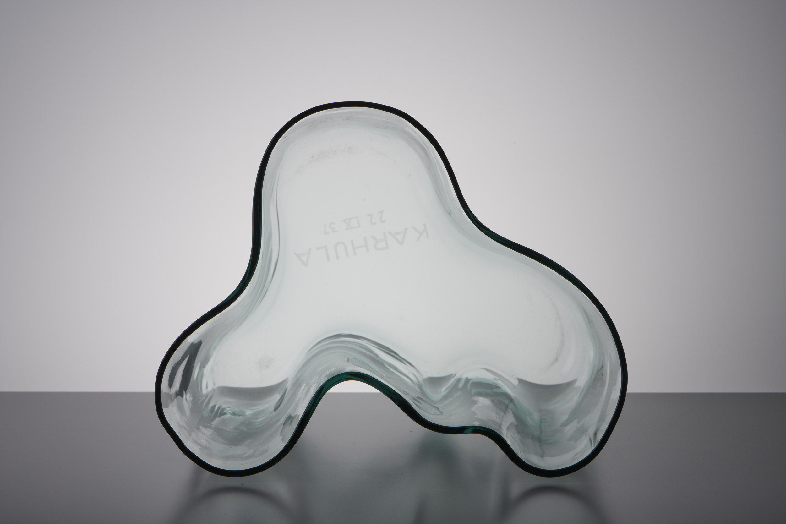 Jacksons - Early and Rare 'Savoy' Vase, Model no. 9750 - Alvar Aalto